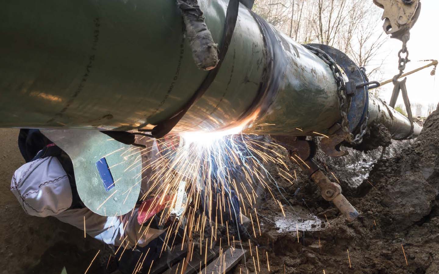 FLEET™ Engine Driven Welder / Generator - Lincoln Electric Middle East ...